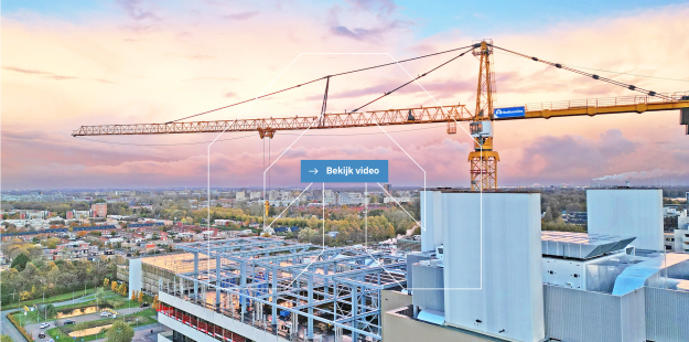 Contouren tweelaagse dakopbouw Het Slotervaart in Amsterdam zichtbaar ...