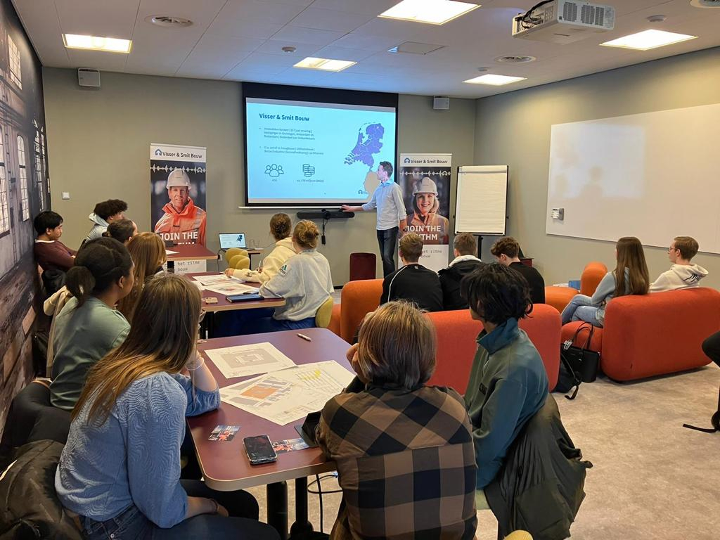 Studentenpower tijdens Build Your Future | Visser & Smit Bouw